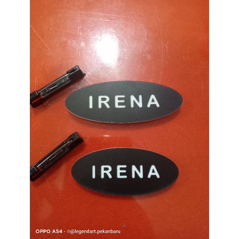 Jual Papan Nama Oval Grafir Mesin Akrilik - Name Tag Oval Grafir ...