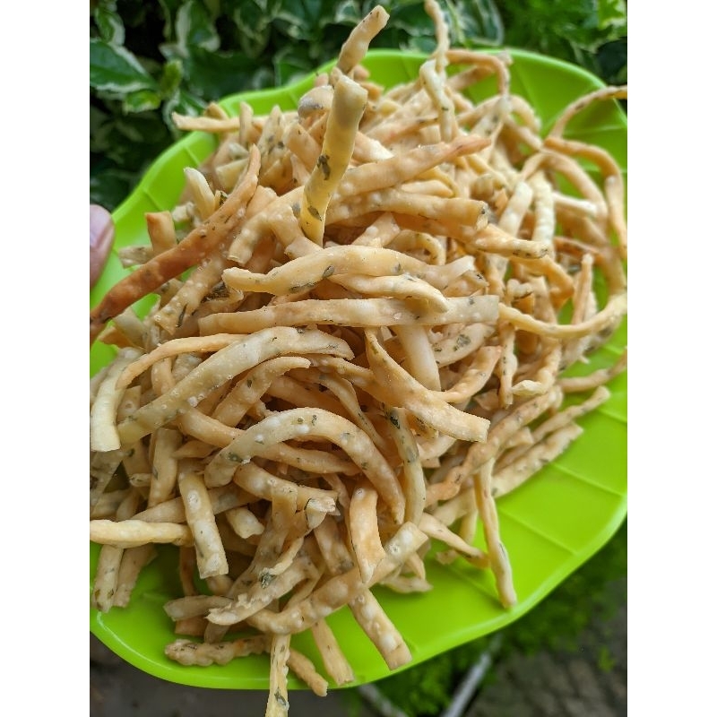 Jual Kue Bawang panjang Khas Minang Kerupuk Enak Asli Padang No micin ...