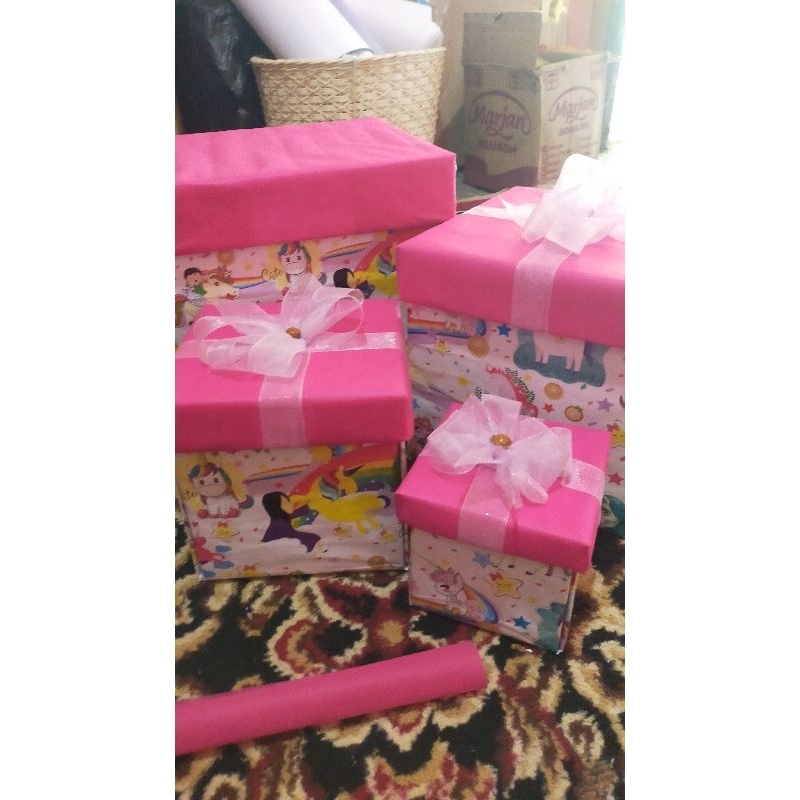 Jual surprise box | Shopee Indonesia