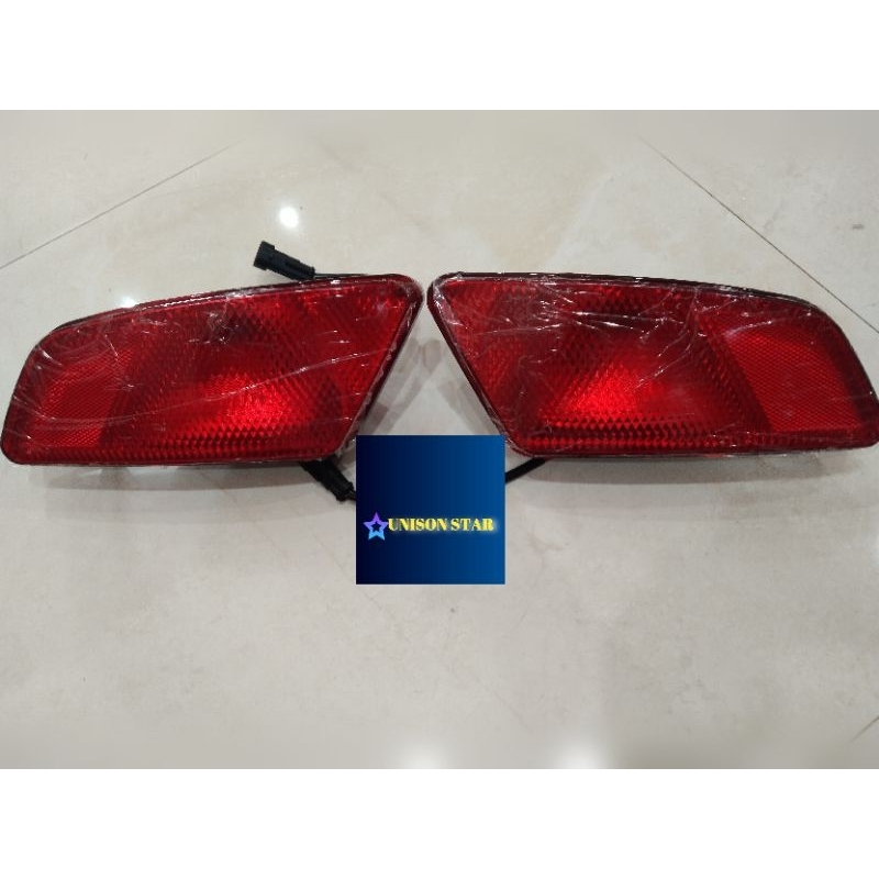 Jual Lampu Reflektor - Bumper Belakang Jetbus 1 - Adiputro | Shopee ...