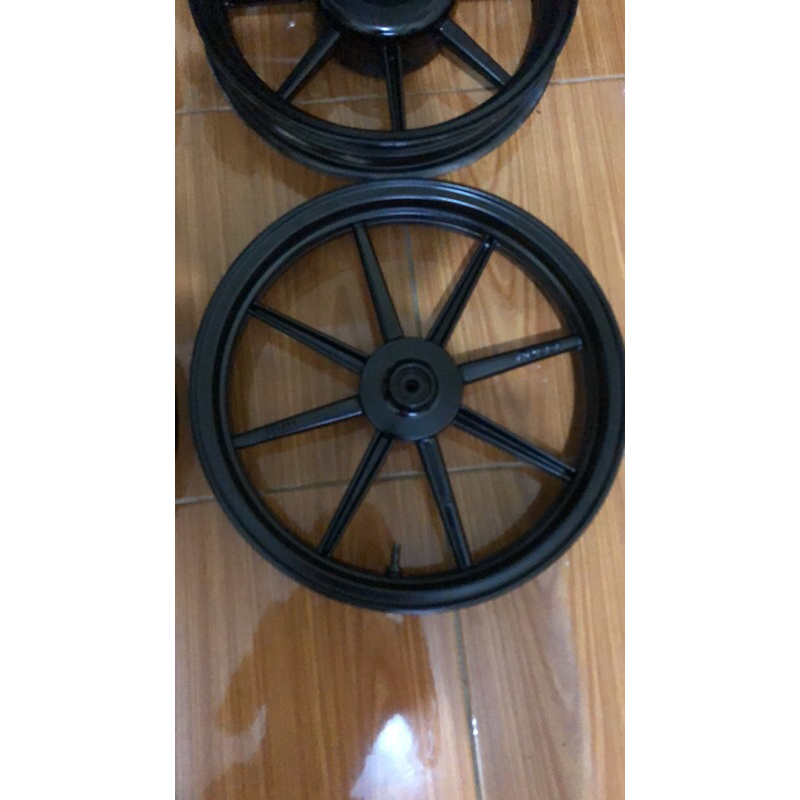 Jual velg v rossi palang 8 | Shopee Indonesia Jual velg v rossi palang 8 | Shopee Indonesia