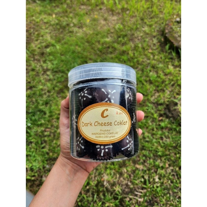 Jual Kue Sagu Dark Cheese by Waroeng Coklat | Shopee Indonesia