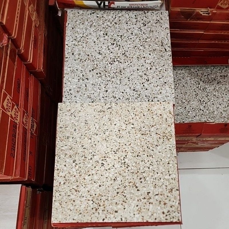 Jual keramik asia tile omega brown grey kasar 40x40 terazo motif ...