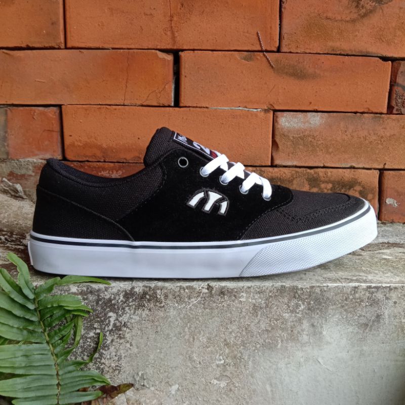 Jual sepatu motix america sepatu sekolah sneakers | Shopee Indonesia