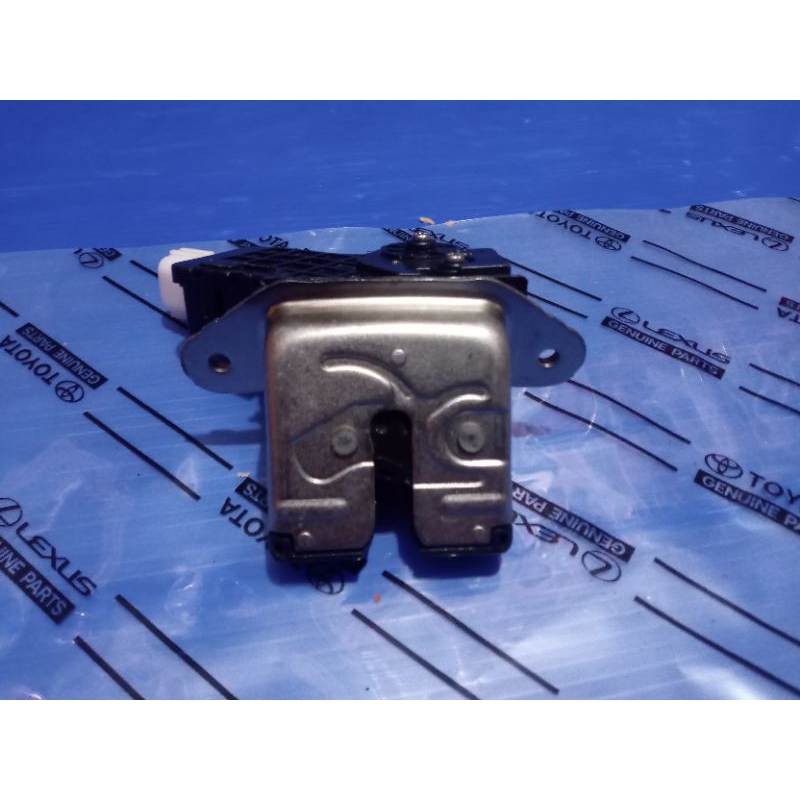 Jual ORI Door lock bagasi mobil Avanza new Veloz Xenia new 2022-2023 ...