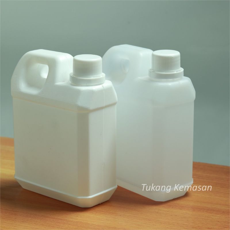 Jual Jerigen 1 Liter PendekDETAIL PRODUKMaterial : HDPEVolume isi ...
