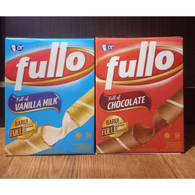 Jual Fullo Wafer Roll Rasa Vanilla/Chocolate 1 Box Isi 24 Pcs @8gr ...