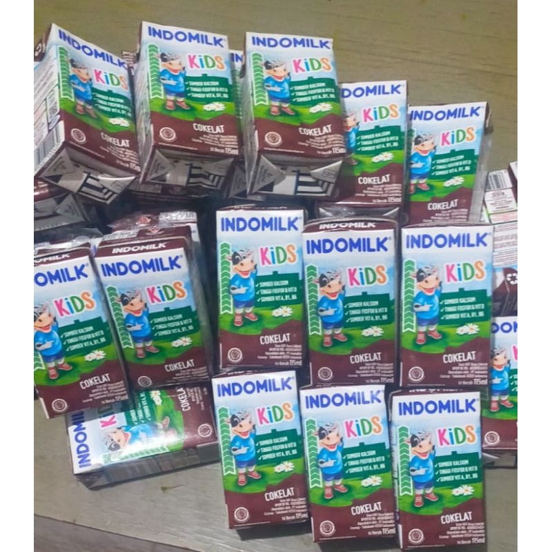 Jual SUSU UHT INDOMILK KIDS COKLAT/STROBERI 115 ml | Shopee Indonesia