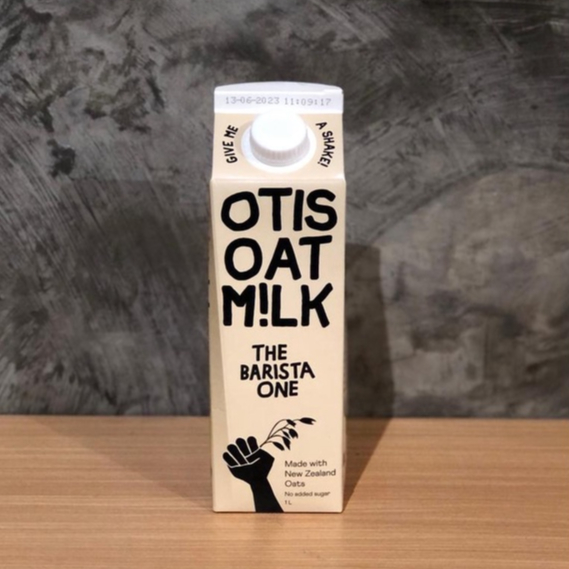 Jual Otis Oat Milk The Barista 1 L | Shopee Indonesia
