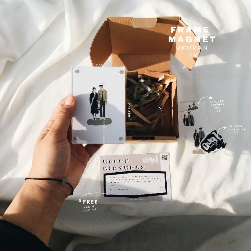 Jual ILUSTRASI WAJAH / BINGKAI KAYU PREMIUM MURAH/ GIFT BOX HAMPERS ...