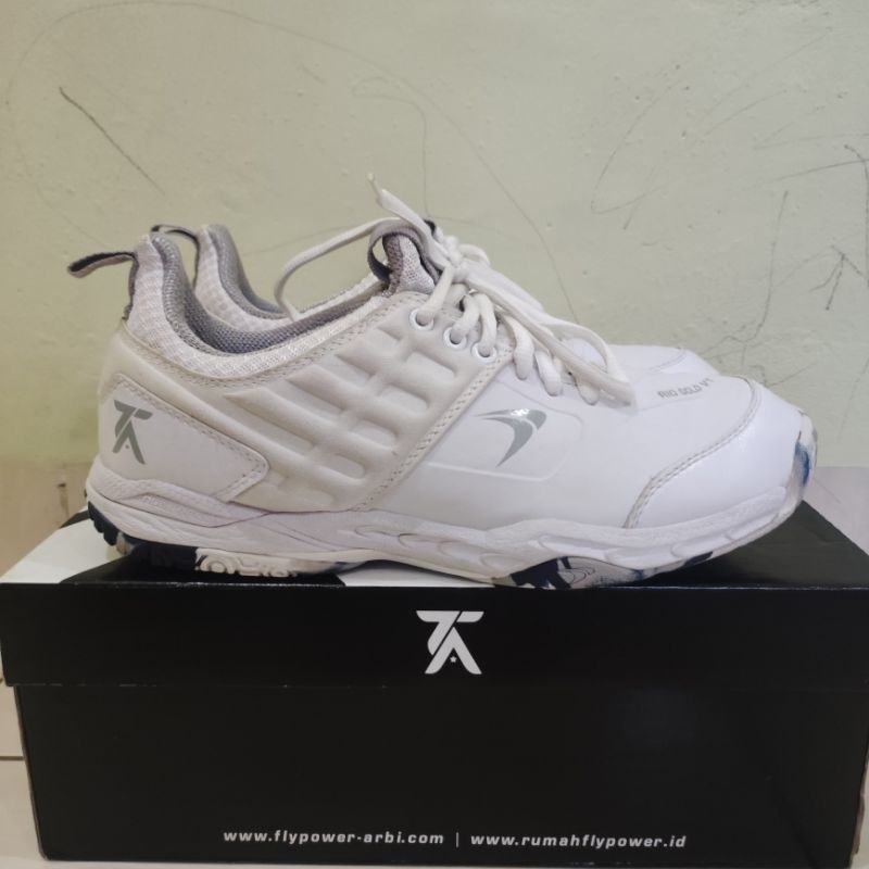 Jual Sepatu Flypower Rio Gold V1 | Shopee Indonesia