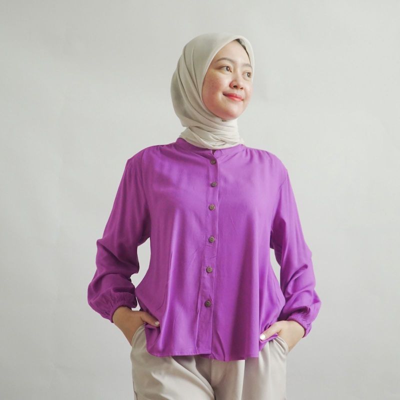 Jual NELKA BLOUSE KEMEJA CROP POLOS CRINKLE AIRFLOW | Shopee Indonesia