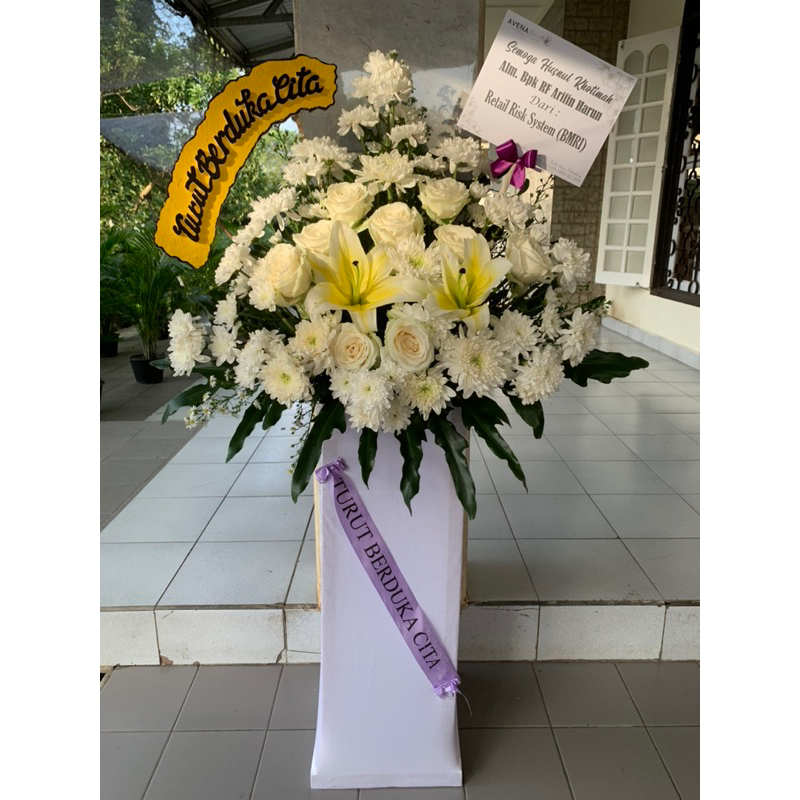 Jual Standing Flower Standar Palembang pakai Bunga Lily (75cm) | Shopee ...