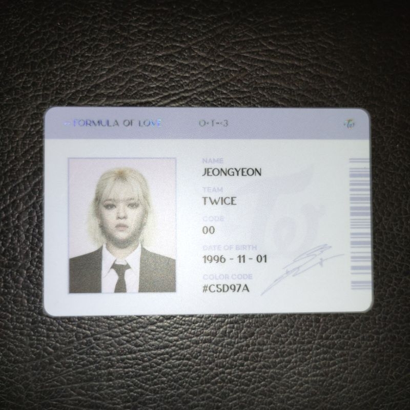 Jual Twice Formula Of Love ID Card Official Photocard Jeongyeon ...