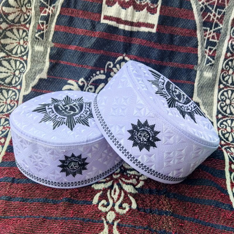 Jual PECI ASSAGOFAH PUTIH MUHAMMADIYAH kopyah terompah logo ...