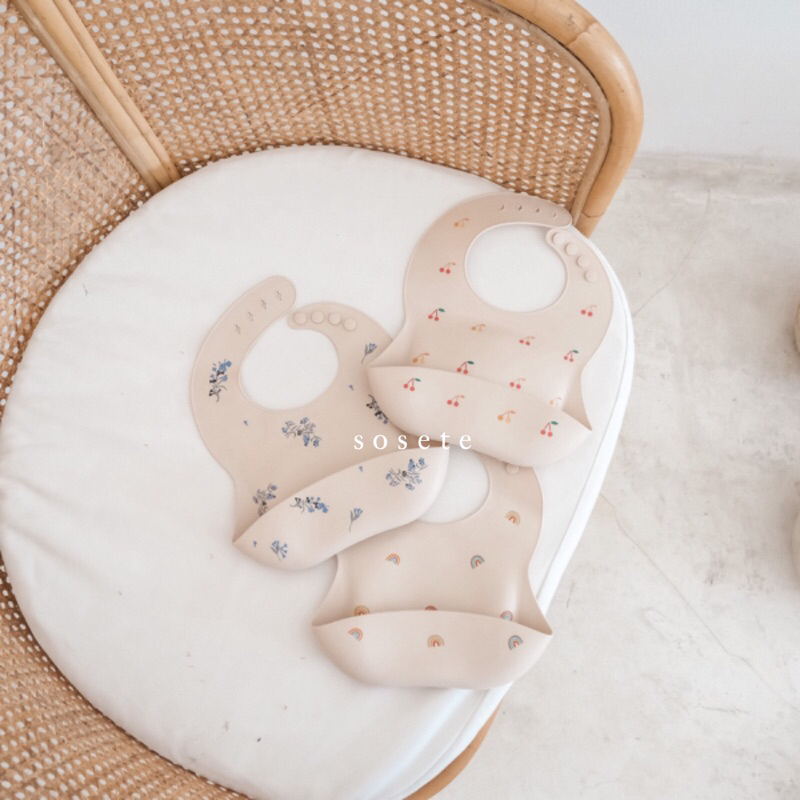 Jual Little Sosete - Premium Silicone Rubber Bibs *Bibs Bayi / Slabber ...