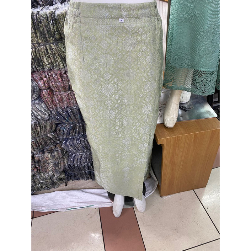 Jual NEW!!! Rok Songket Span Premium / Rok Songket semi palembang Rok ...