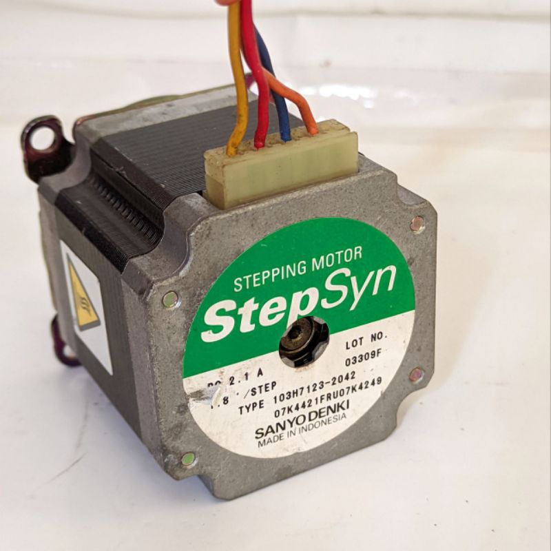 Jual STEPPER MOTOR SANYO DENKI 103H7123-2042 NEMA 23 2.1A SUPER ORIGINAL | Shopee Indonesia