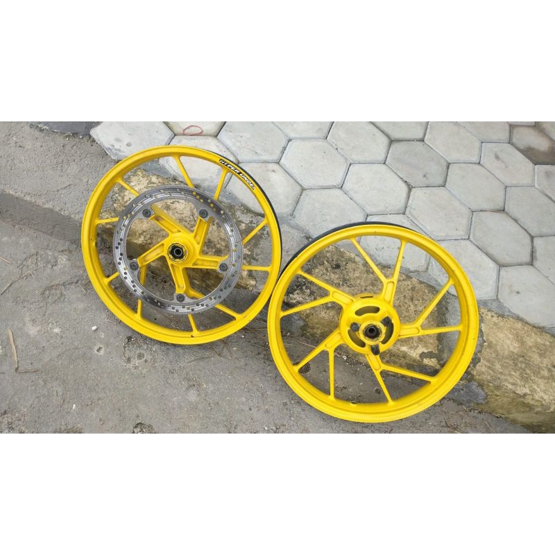 Jual velg ORI set repaint kuning satria Fu | Shopee Indonesia