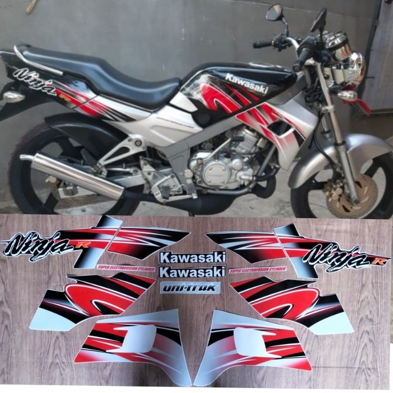Jual Stiker striping ninja kis 2002 hitam laminasi glossy | Shopee ...
