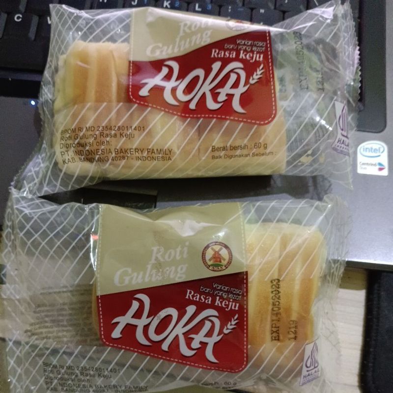 Jual roti gulung aoka rasa keju atau cokelat 1 dus isi 60 | Shopee ...