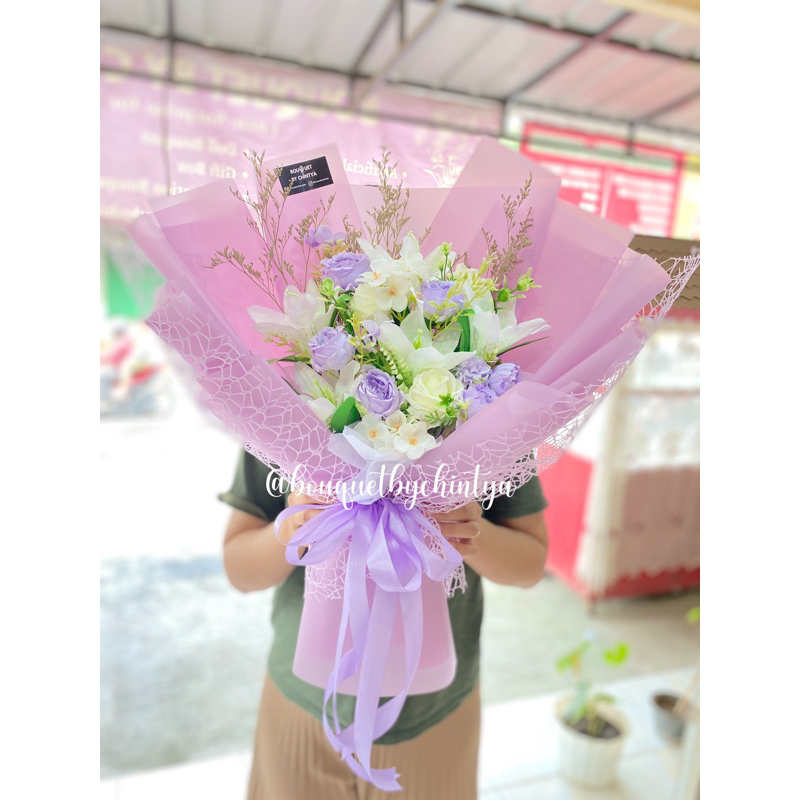 Jual BUKET BUNGA LILY BUCKET WISUDA KADO HADIAH ULANG TAHUN ANNIVERSARY ...