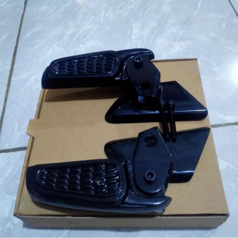 Jual foot step vespa Primavera sprint LX s uwinfly t3 hitam | Shopee ...