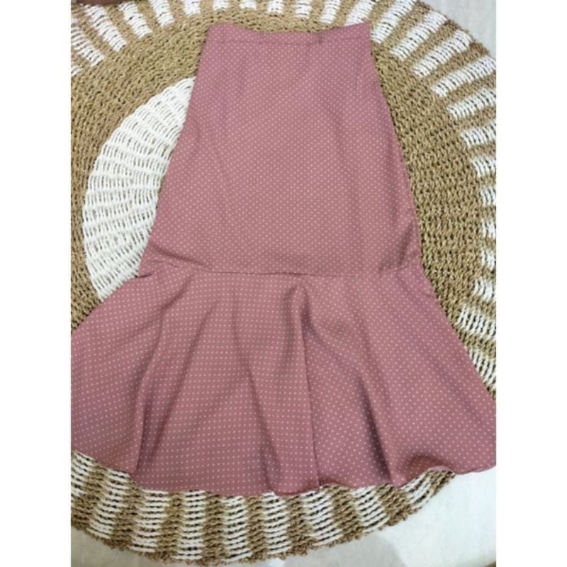 Jual Rok mermaid / rok polkadot bahan woolpeach fit to xl / rok duyung ...