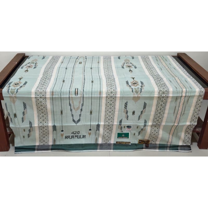Jual Sarung tenun Sutera Raja Mulia 420 exclusive Full Sutra 100% ...