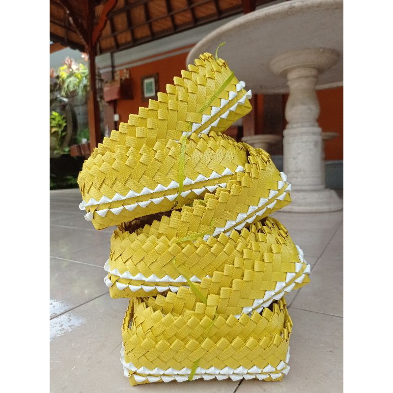 Jual TATAKAN SODAN / SODAN PLASTIK / SODAN BALI / KEPE PLASTIK / KEPE ...