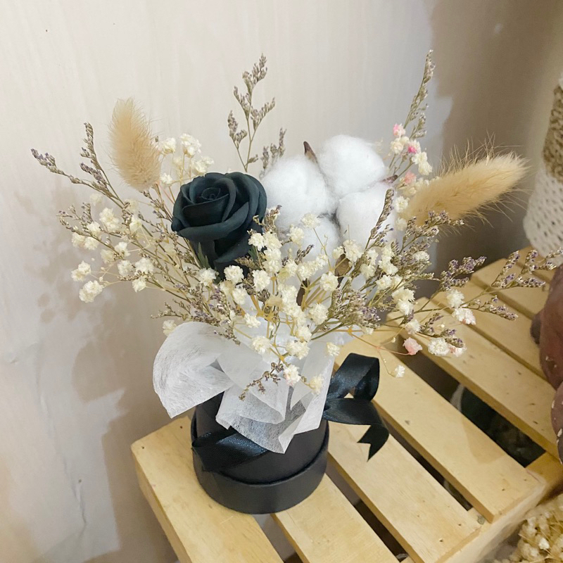 Jual Bouquet bunga Artificial/PALSU| Buket bunga wisuda hitam | buket ...