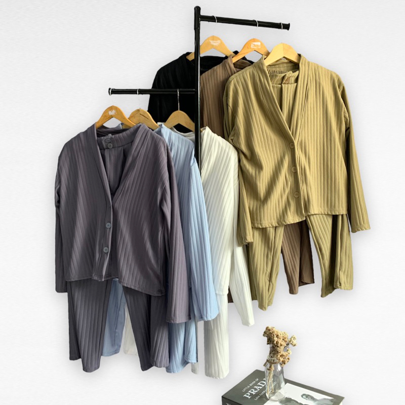 Jual One Set Knit (Outer+Pants) | Shopee Indonesia