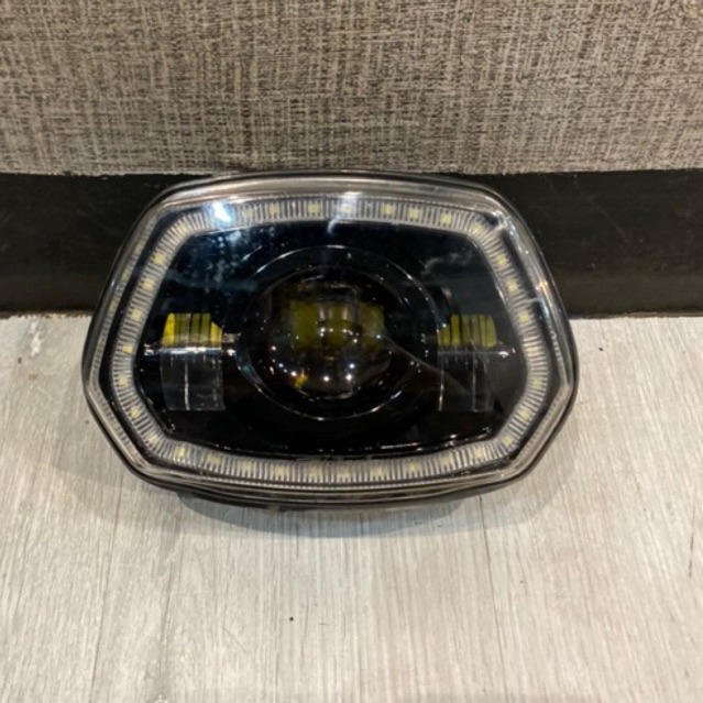 Jual Headlamp Daymaker With Drl Vespa Sprint | Shopee Indonesia