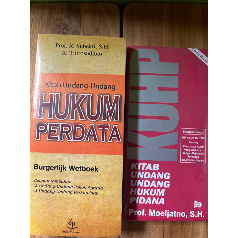 Jual PAKET 2 BUKU KUHPER PERDATA - KUHP MOELJATNO PIDANA | Shopee Indonesia