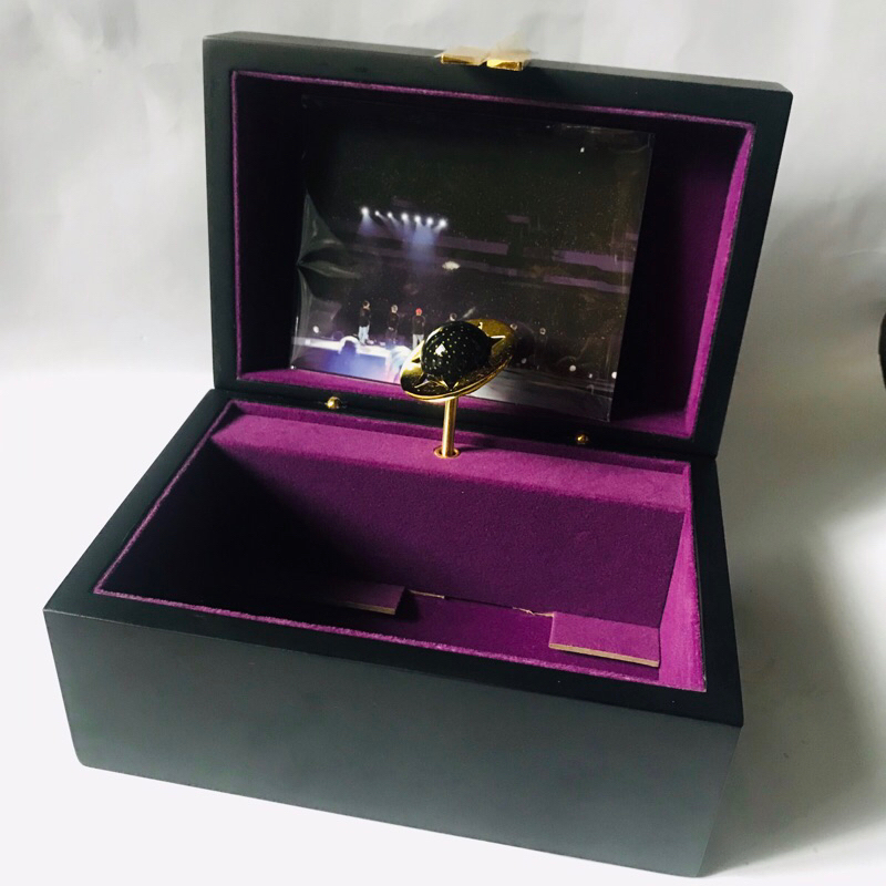 Jual (READY) MUSIC BOX MERCH BOX 6 BTS MERCH BOX | Shopee Indonesia