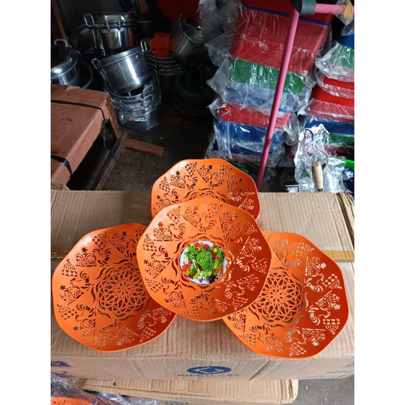Jual HARGA LUSINAN Piring rotan warna orange/piring rotan cantik ...