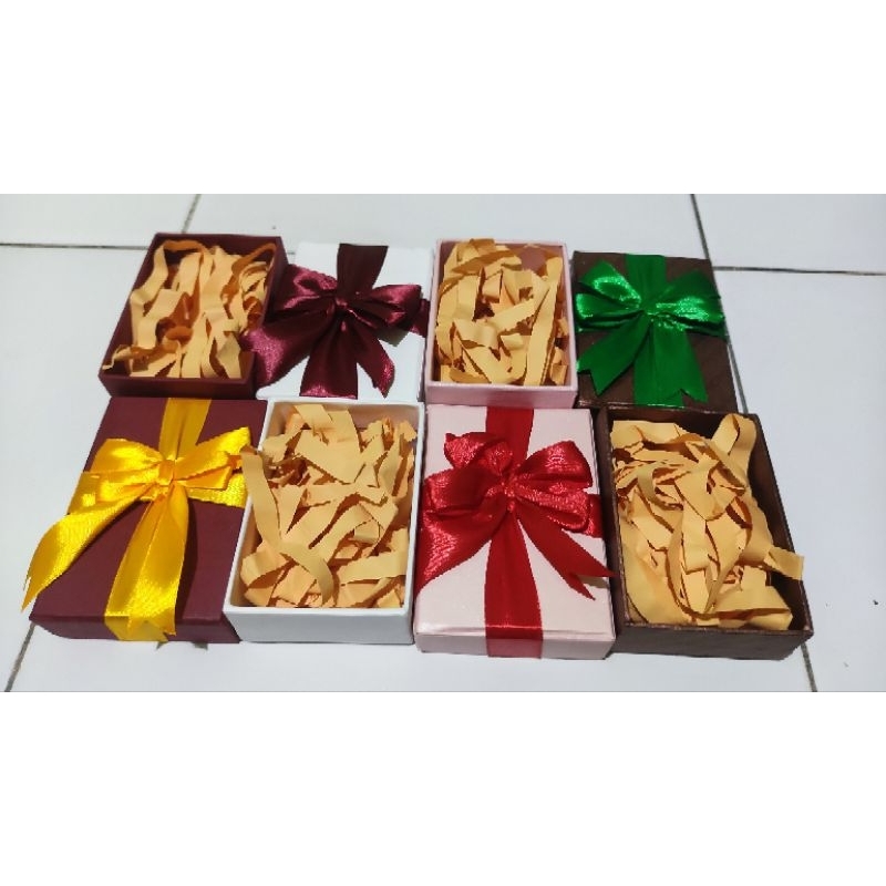 Jual Kotak kado, box polos pita, hardbox | Shopee Indonesia