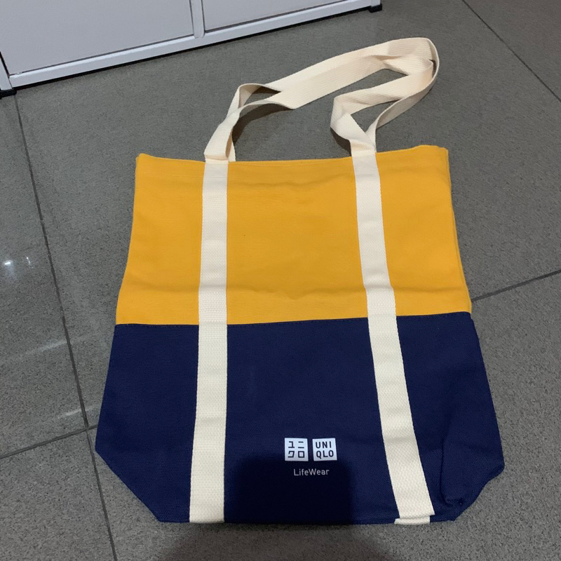 Jual PRELOVED TAS MINISO UNIQLO RANSEL MINISO TOGBAG MINISO | Shopee ...
