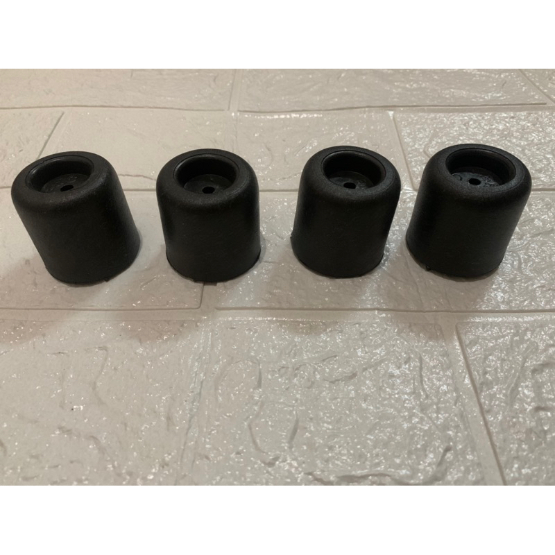 Jual Kaki kursi sofa plastik bulat / kaki cop bulat 4 cm | Shopee Indonesia