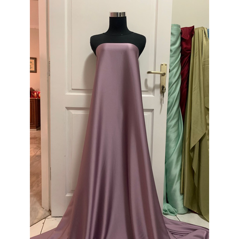 Jual Bahan Kain Satin Armani Silk Original Warna Ungu Taro | Shopee ...