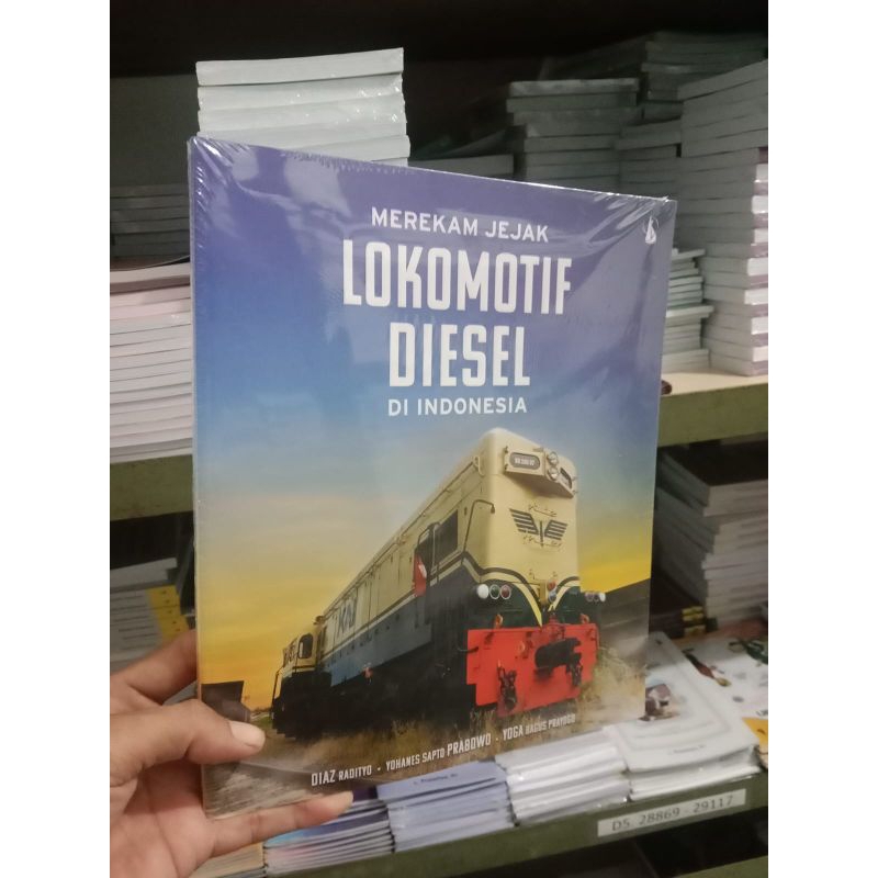 Jual BUKU MEREKAM JEJAK LOKOMOTIF DIESEL DI INDONESIA | Shopee Indonesia