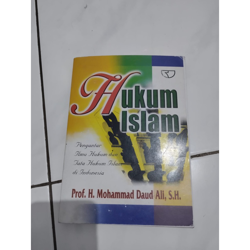 Jual Hukum Islam Pengantar Ilmu Hukum dan Tata Hukum Islam di Indonesia | Shopee Indonesia