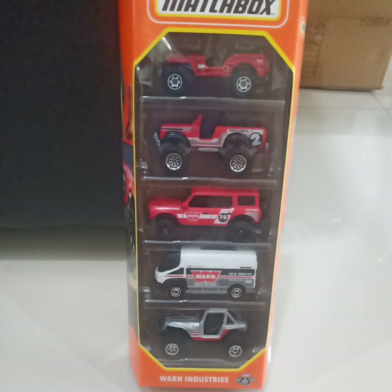 Jual warn industries matchbox gift pack 2021 ford bronco/1948 willys jeep/international scout ...