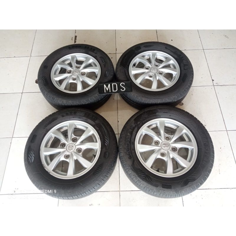 Jual Velg Mobil Bekas Standar Copotan Toyota Avanza R14 Baut 4 + Ban | Shopee Indonesia