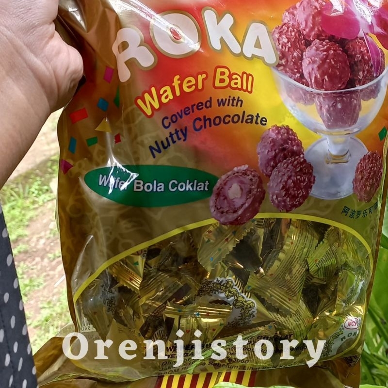 Jual roka wafer ball 300 gr refill roka coklat jajan lebaran | Shopee ...