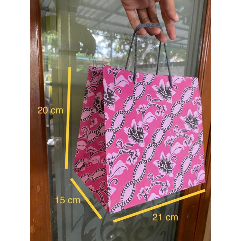 Jual Paperbag R7 batik tebal | Shopee Indonesia