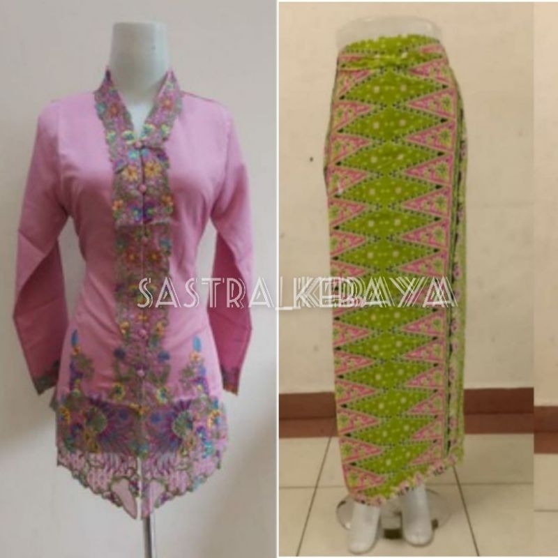 Jual SASTRA_KEBAYA ~ Setelan kebaya encim adat Betawi // kebaya encim ...