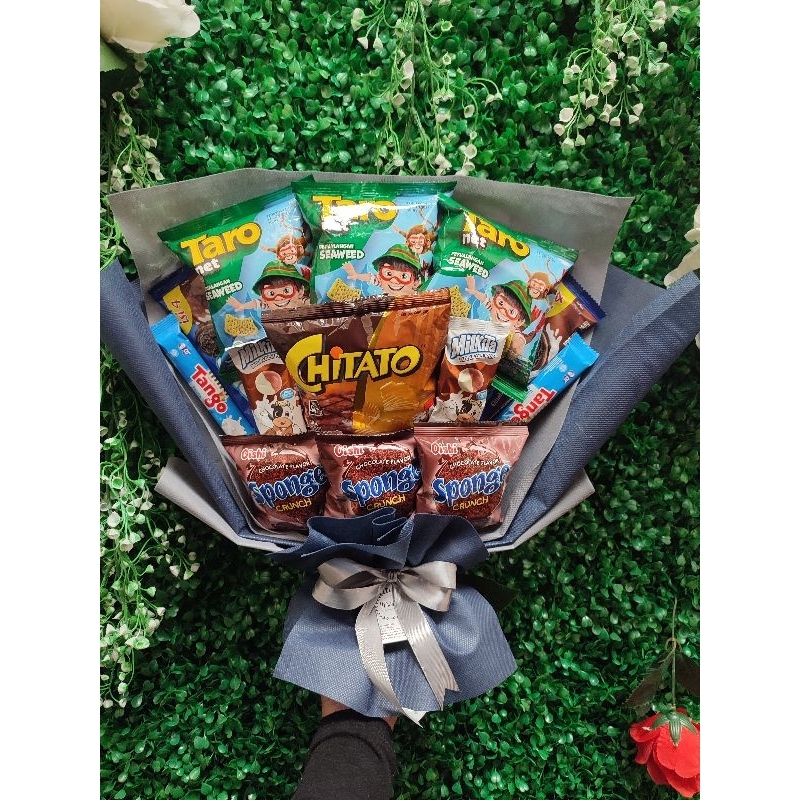 Jual buket Snack/ buket wisuda/abu | Shopee Indonesia