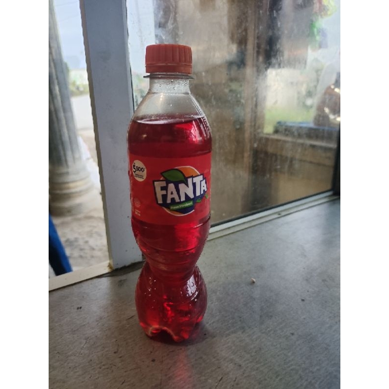 Jual Fanta Rasa Stroberi 390 ml | Shopee Indonesia
