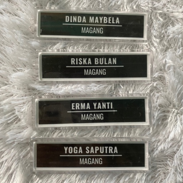 Jual Name tag akrilik murah | free desain | Shopee Indonesia